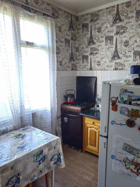 Сдаю Квартиру Яшнабадский р-он Авиасозлар-1. 2-ком 3-этаж 4-этажном До