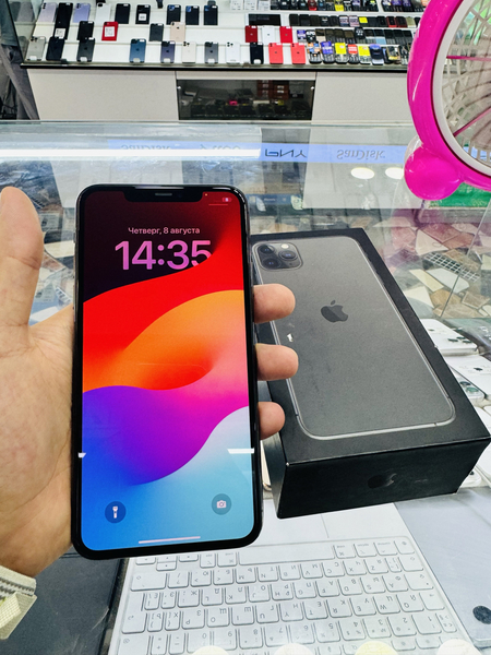 iPhone 11 Pro Max 256 gb ideal