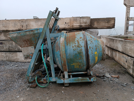 Beton meshalka sotiladi