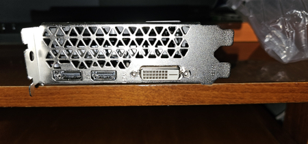 Видеокарта Arktek 1650 4Gb в отличном состоянии