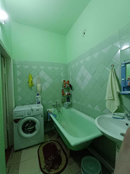 Фаргана йули 2/4/4 кирпич 52м²