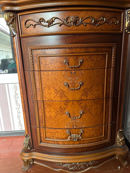 Продам китайский мебель для гостинной и спальний гарнитура в комлекте