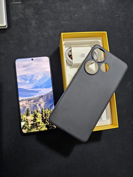 Poco F6  12/512 GB  Ideal