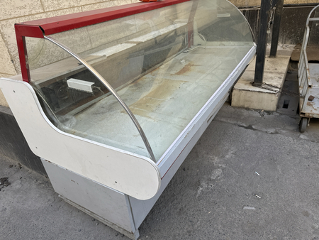 Vitirina xolodilnik xolati o’rta 2 metrlik