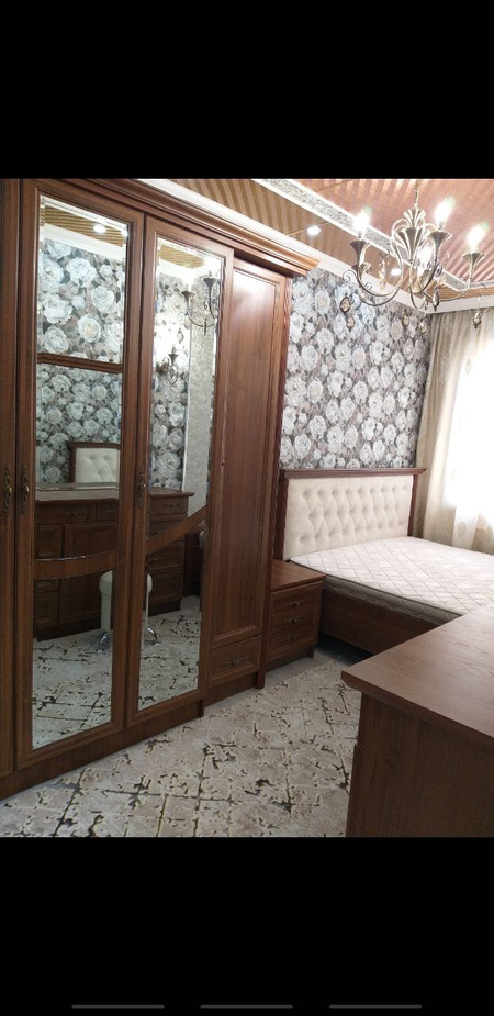Продается квартира 2/2/4 возле моста Мукимий в доль дороги,евро ремонт
