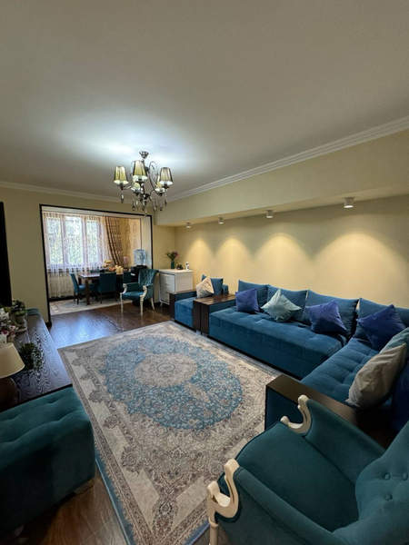 4/4/4 90м² Алайский базар 135.000