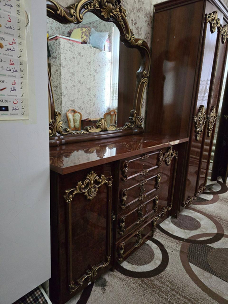Spalni va zal uchun mebel to\\\'plami
