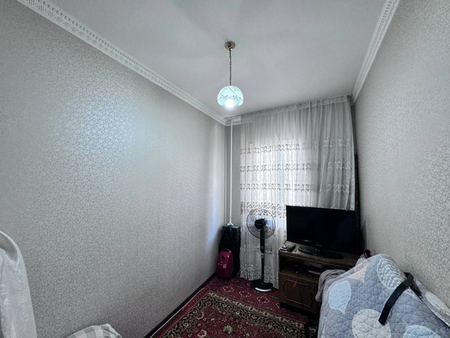Продам Юнусабад 14кв 3/3/5 балкон 2х6
