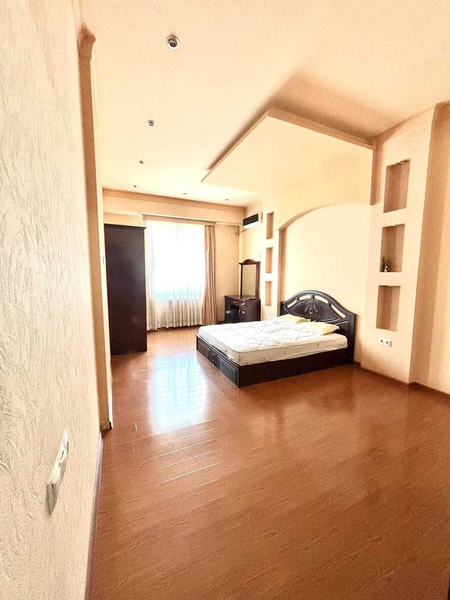 Продажа 3 комнатная. Айбек, Госпитальный.  Новостройка. 156720