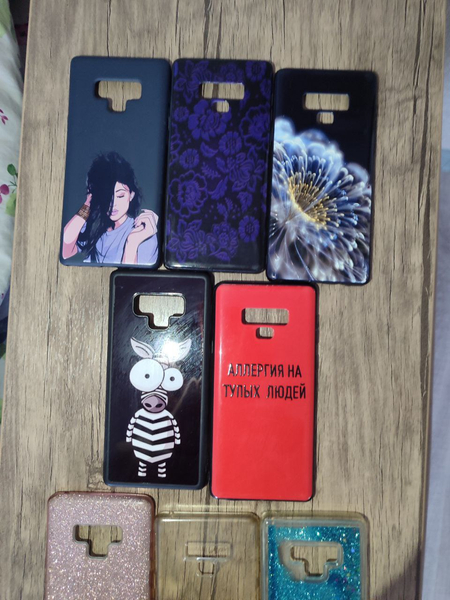 Продается чехол на samsung note  9