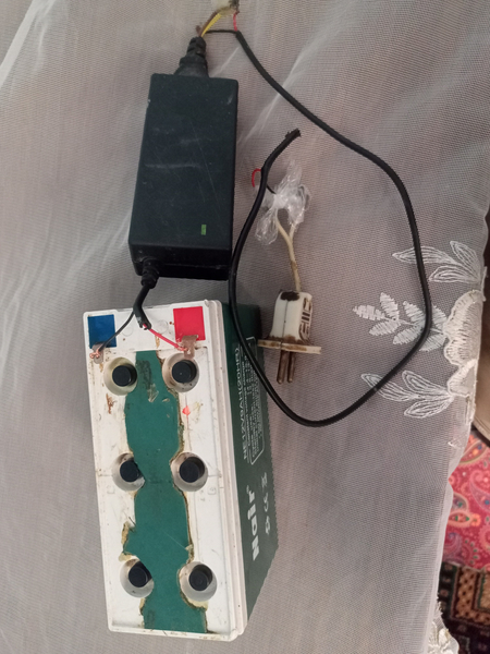 12 v akumlator...