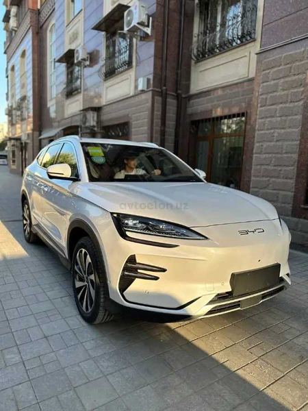 BYD champion electro 605km