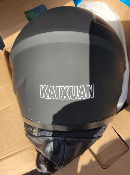Skuter va motosikllar uchun kaska shlem YANGI