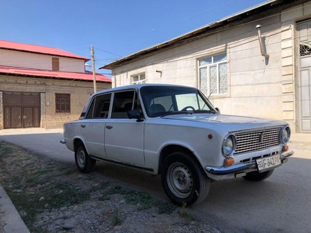 Jiguli  lada 011