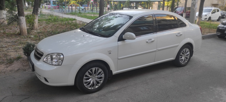 Chevrolet Lacetti 1.8 L 2012y.
