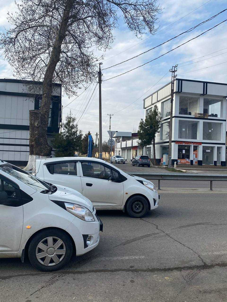 Bino zudlik bilan sotiladi