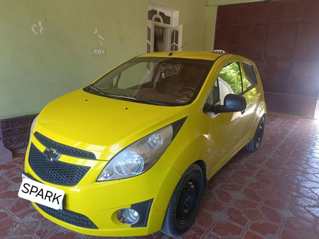 Spark 3 pozitaiya sotiladi srochna pul kerak tayyor taxi qilishga!