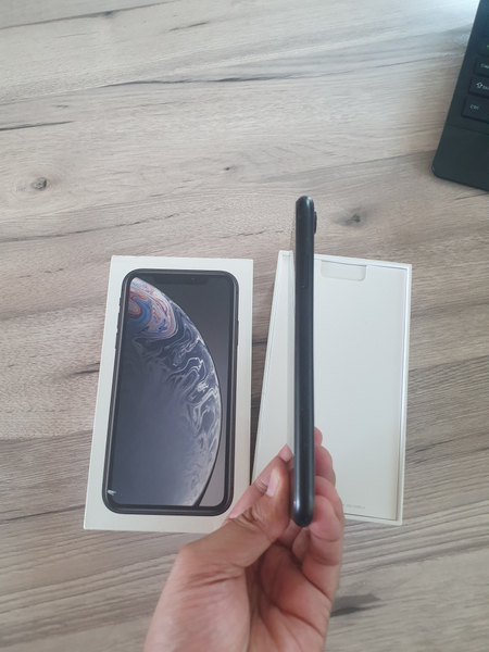 Iphone xr 128 gb LLA karobka dak