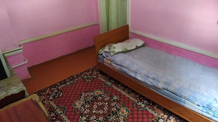 4 xonali uy sotiladi.