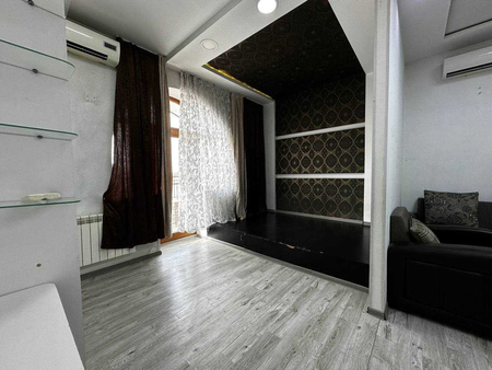 Срочно продается 3х комнатная квартира в центре  (ГМТ)