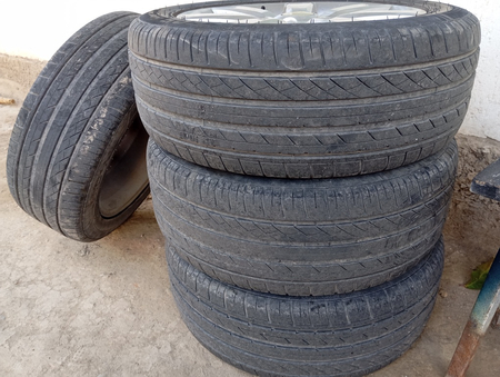Продам комплект болоны все сезоные 215/55/R 17
