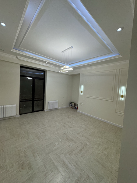 центр Дархан 120+10 м2 3х ком. итальянски дворик