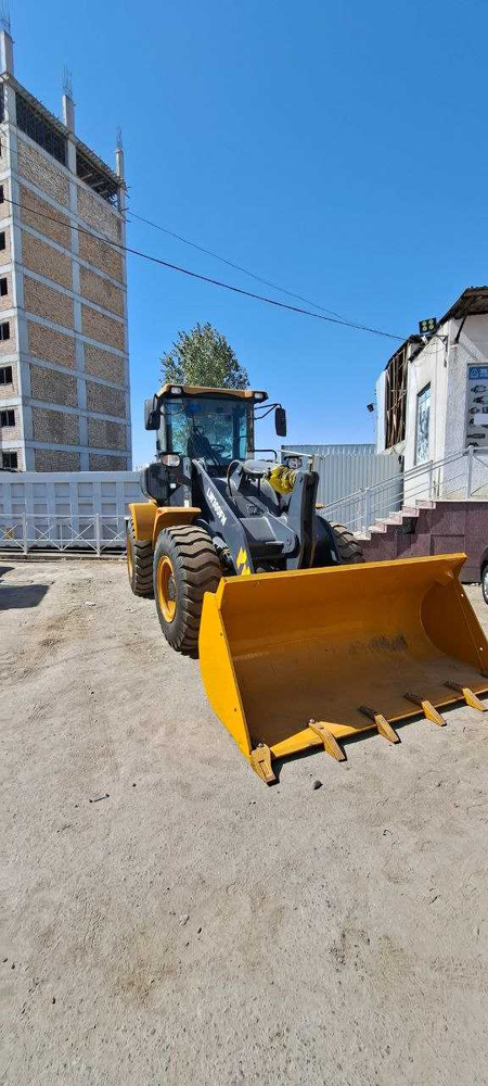 Погрузчик XCMG LW 300 FN - ДЖОЙСТИК