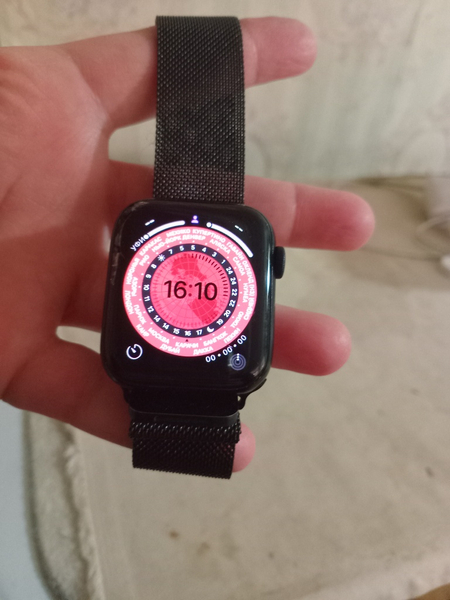 Продайется eplle vatch аригинал series 8 41mm M/L Midnight