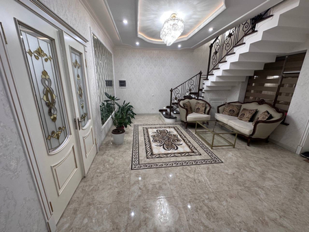 Амир Темур махалля дом 350 кВ.м