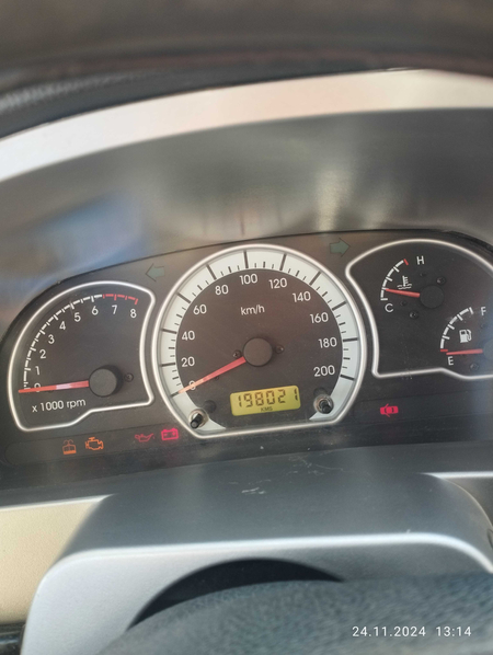 Nexia 2 avtomobili
