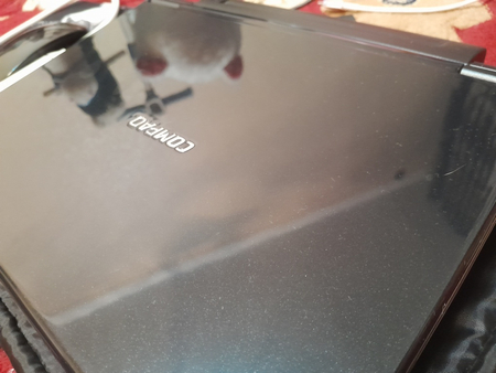 Assalom alekum Neetbok sotiladi Compaq made in Korea