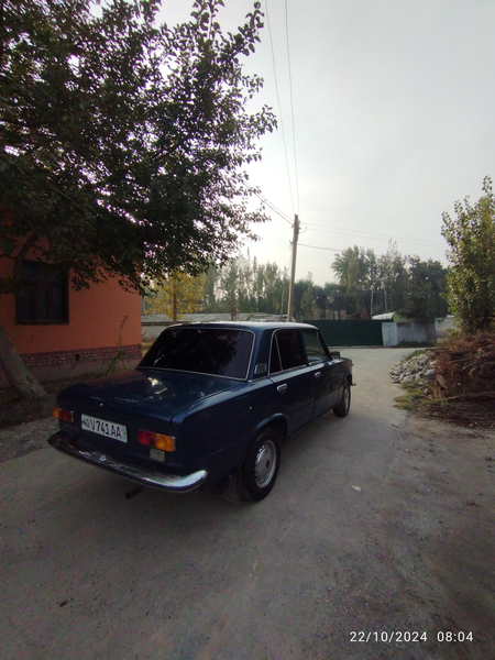 Vaz 2101 Jiguli. holati zoʻr yurip turgan moshina ishi yoʻq ..