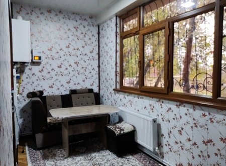 Срочна продается 3 ком квар .1 этаж.всем удоб .Галаба 30 кв 33.без мак