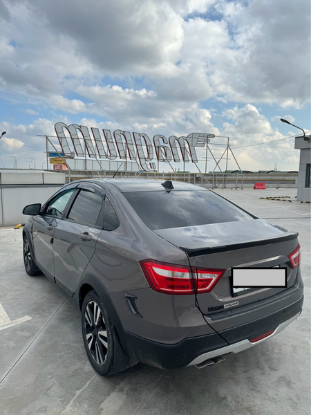 Лада веста кросс 1.8 АМТ своя !
