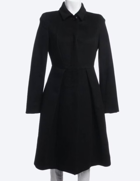 Пальто из шерсти От итальянского бренда MaxMara размер S