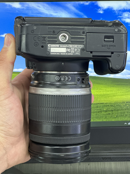 Canon EOS 650D 18-200mm zoom obektiv