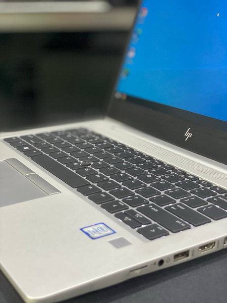 Hp Elitebook intel Core i7-8665U