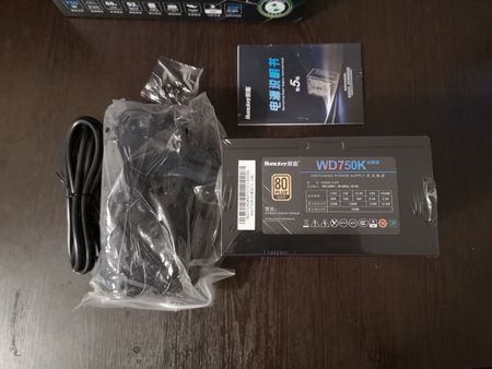 Блок питания HuntKey 750w Gold