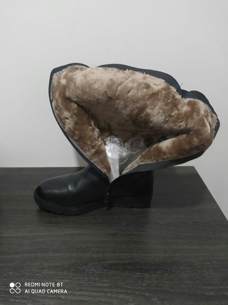 Продам женские сапожки