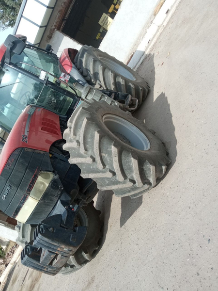 Case Puma 210 трактор