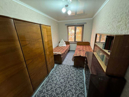 4 xona Arendaga beriladi