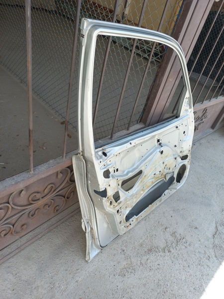 Mercedes 210 eshik Мерседес двери