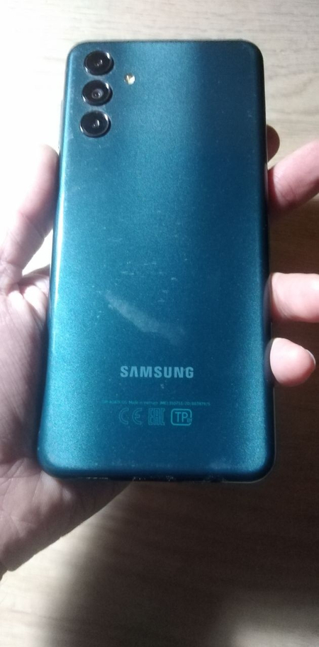 Samsung a 04s ..