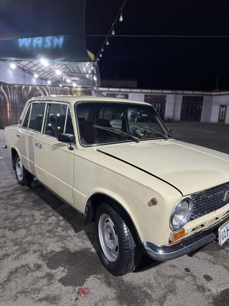 Жигули 011 срочно сотилади
