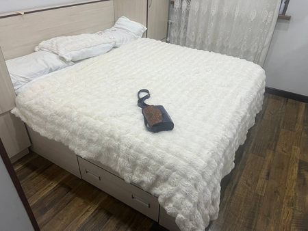 Продаю спальный гарнитур