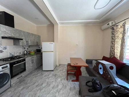Продается коттедж с ремонтом. Азербайджанский центр 3х ком (KV) 55000$