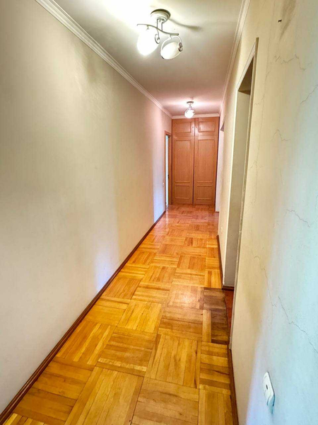Продаю квартиру, спецплан, Лабзак