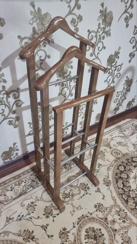 Вешалка для польто, костюма и т.д. (двойная). Качество супер! Оптом