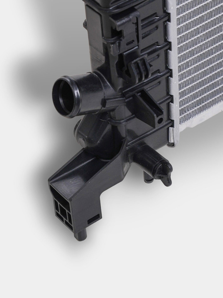 Cobalt radiator MT/AT