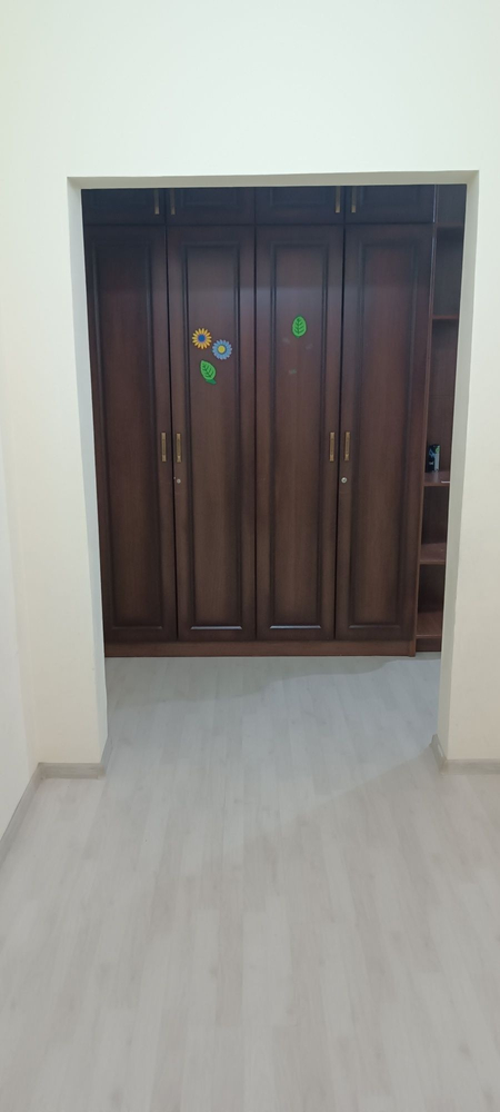 Срочно! Продажа. 2/16/16. Достлик метро. 70 м2